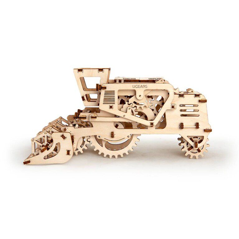 UGears - Combine Harvester - Mind Games