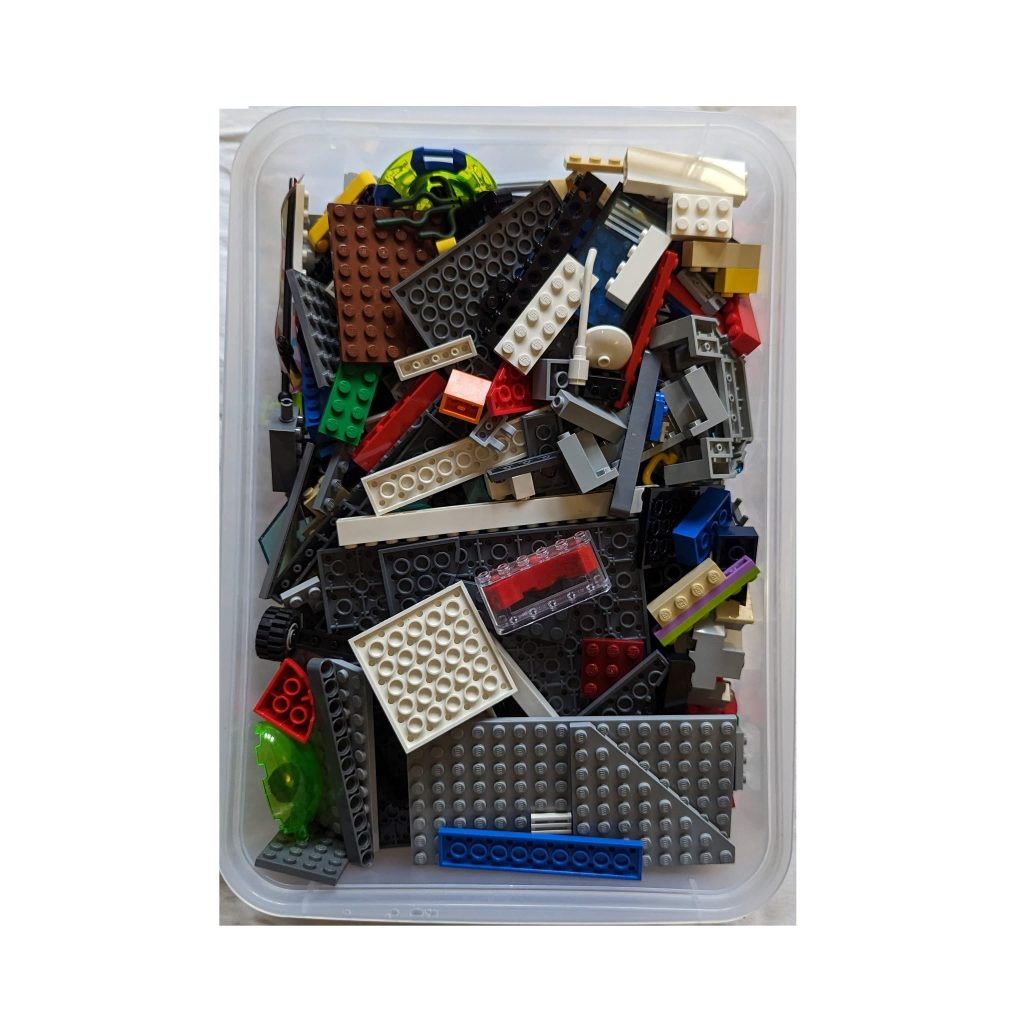 Bricks and Pieces - 1kg - Mind Games