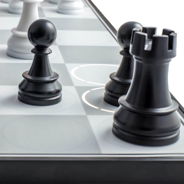 Chess Set - DGT Centaur Chess Computer - Mind Games